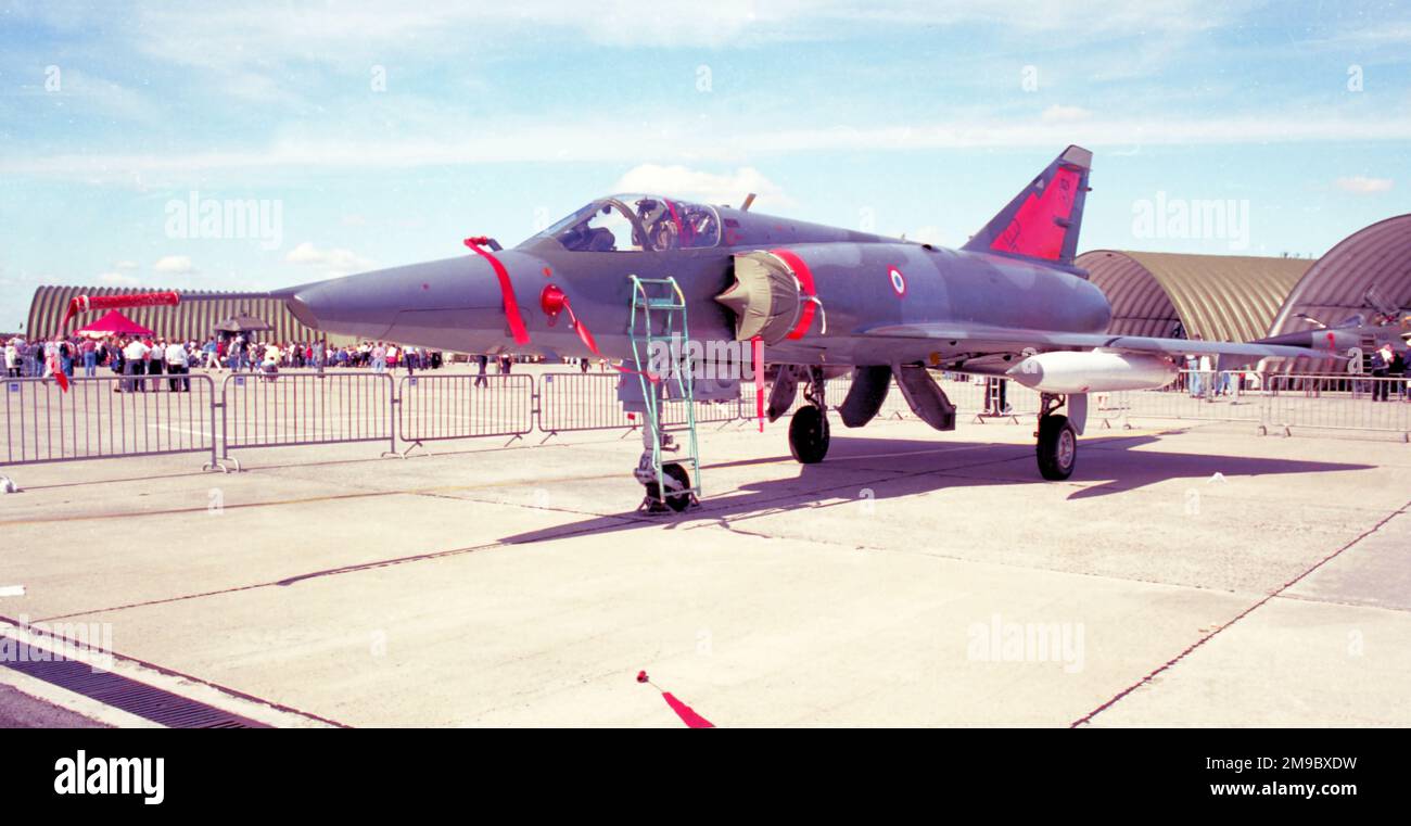 Armee de l'Air - Dassault Mirage IIIR 329 (msn 329), des CEV - (Centre ...