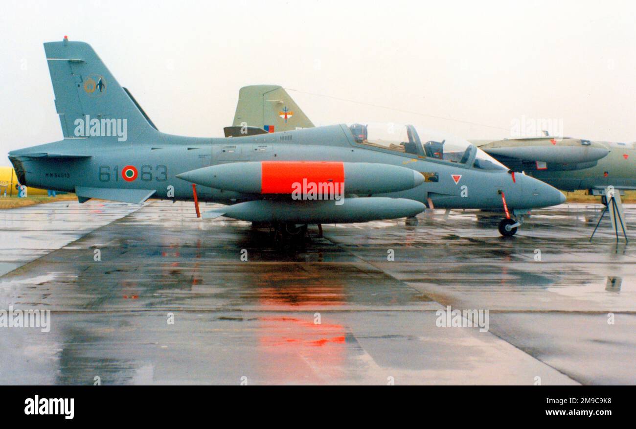 Von 61 stormo -Fotos und -Bildmaterial in hoher Auflösung – Alamy