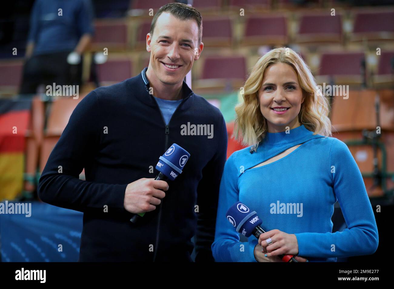Sportschau-Moderatorin Stephanie MŸller-Spirra und Dominik klein ...