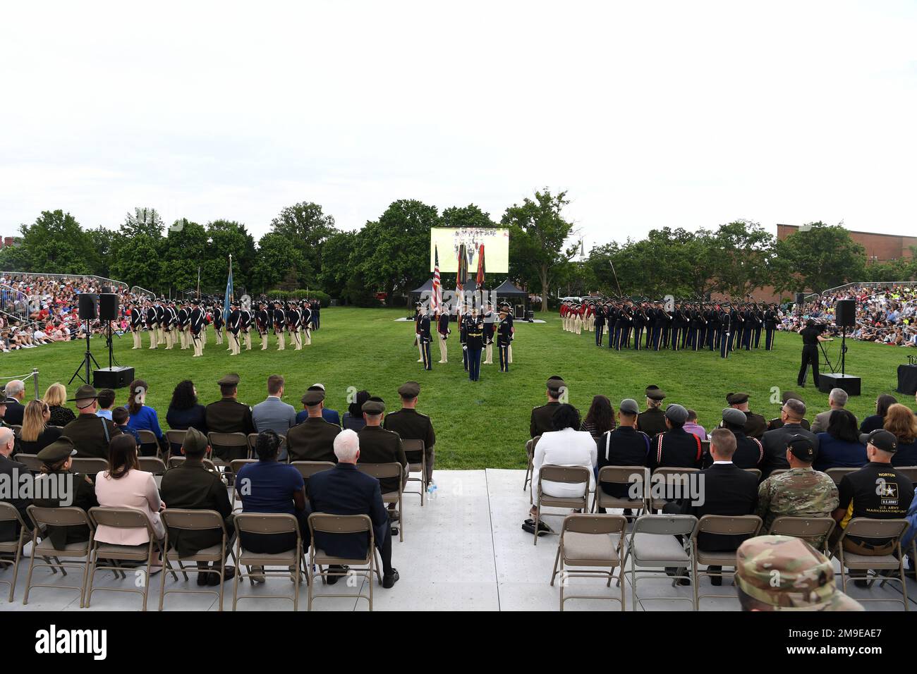 Paul E. Funk II, kommandierender General, USA Army Training and ...