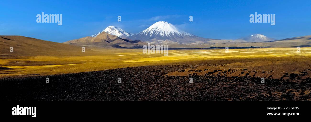 Vulkane Parinacota und Pomerape, Los Cerros de Payachata (die Hügel von ...