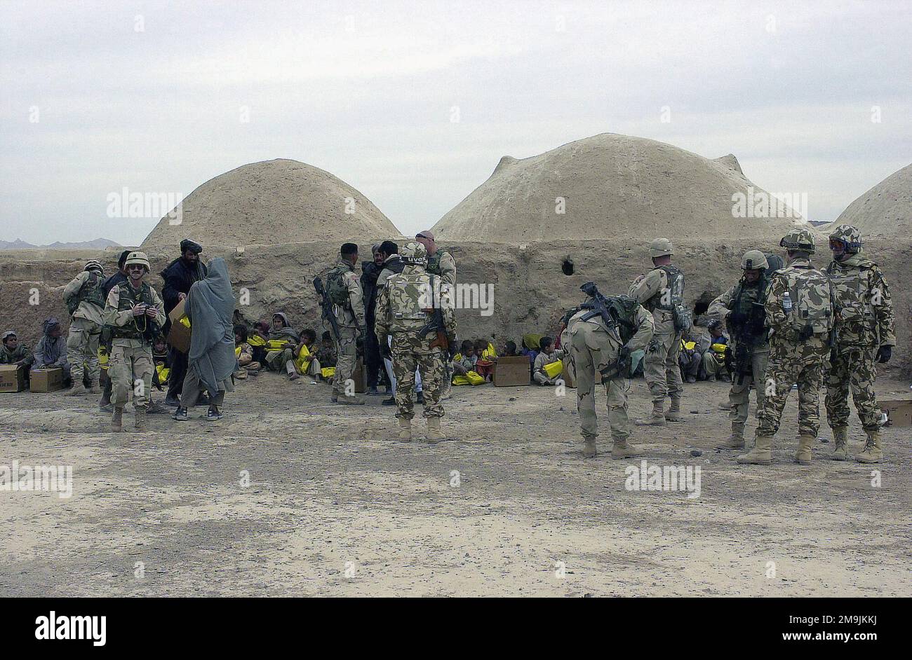 US Army (USA) und britische Soldaten der Task Force 'Devil ...