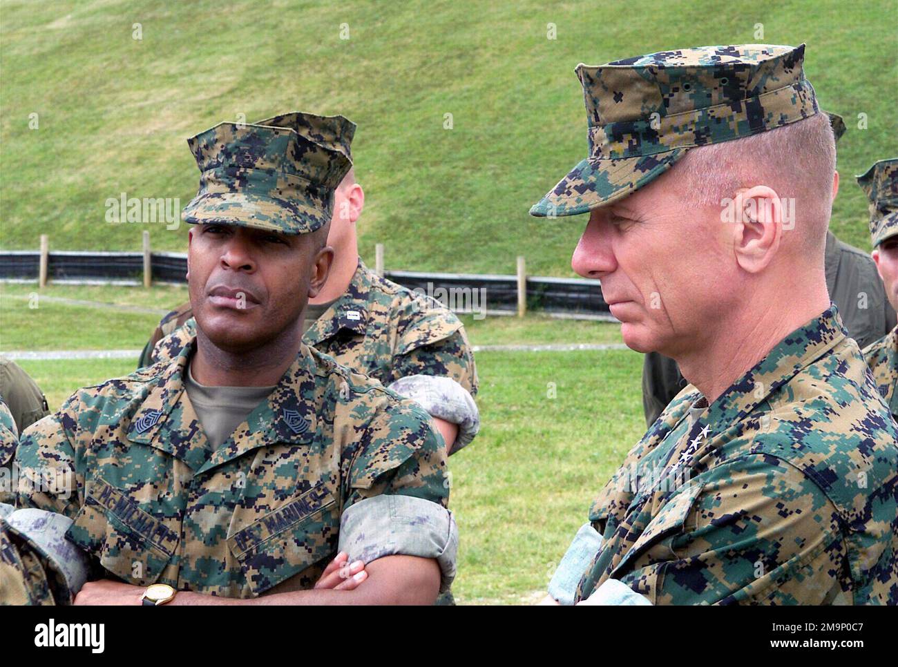 Iii marine expeditionary force sergeant major -Fotos und -Bildmaterial ...