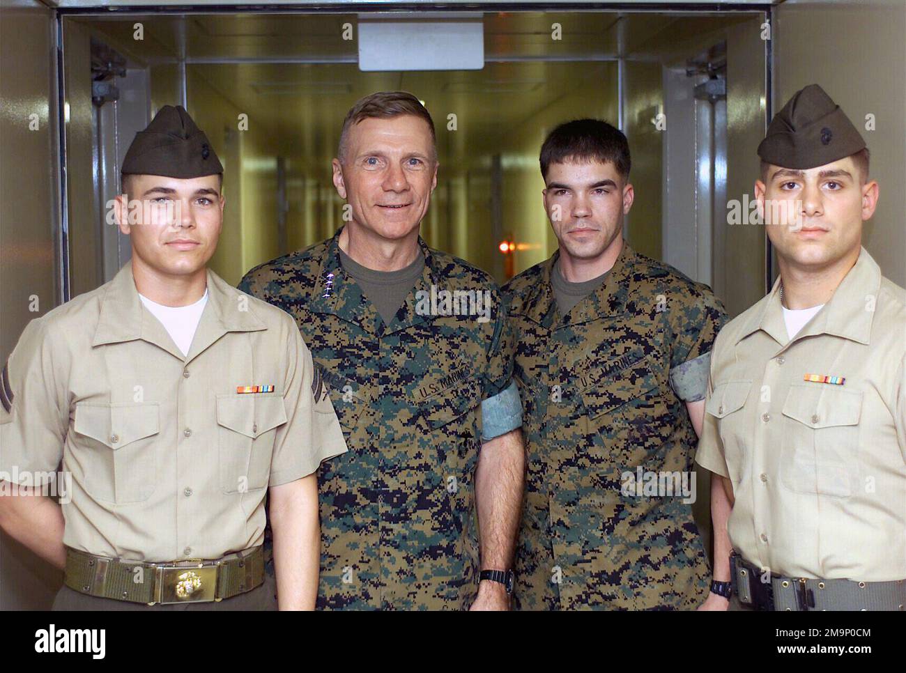 030416-M-9902V-134. Basis: Camp Schwab Country: Japan (JPN) Szene ...