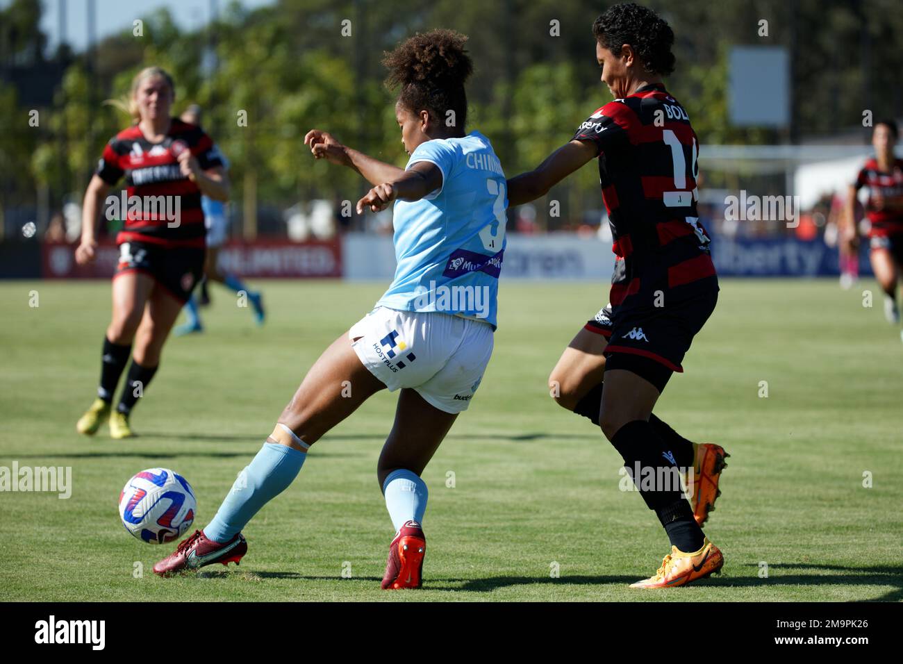 Sabrina Bolden of Wanderers tritt während des Spiels zwischen Wanderers ...