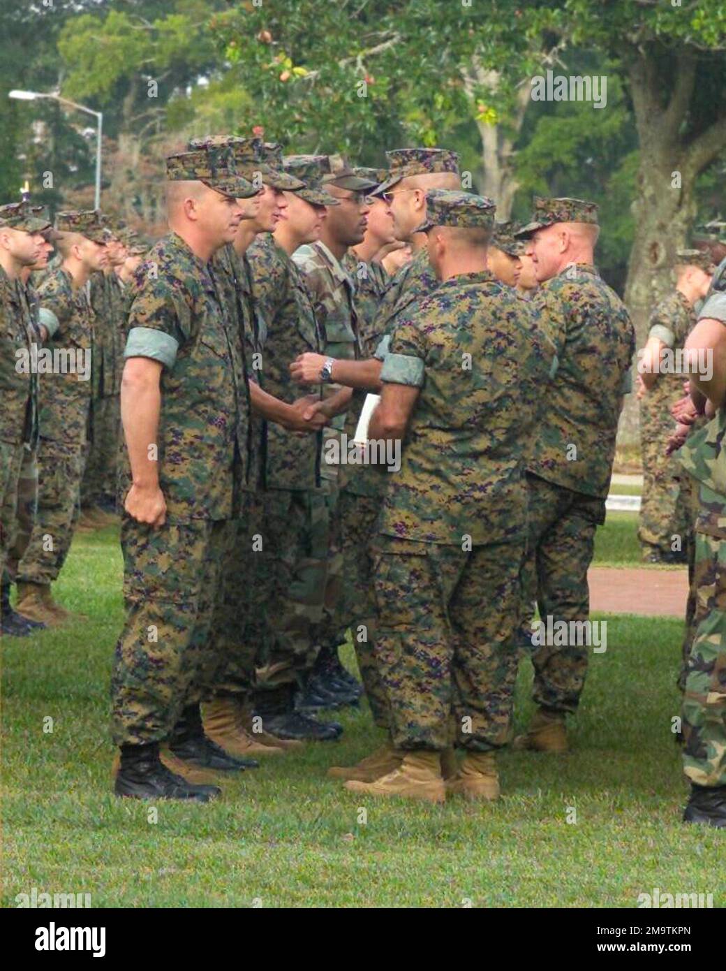 Während der Wiederaufnahme der Massen der US Marine Corps (USMC) 2 ...