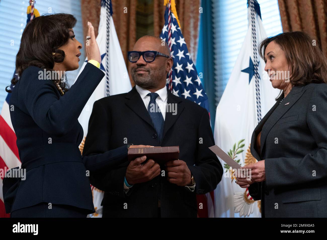 Vice President Kamala Harris, right, ceremonially swears in Candace ...