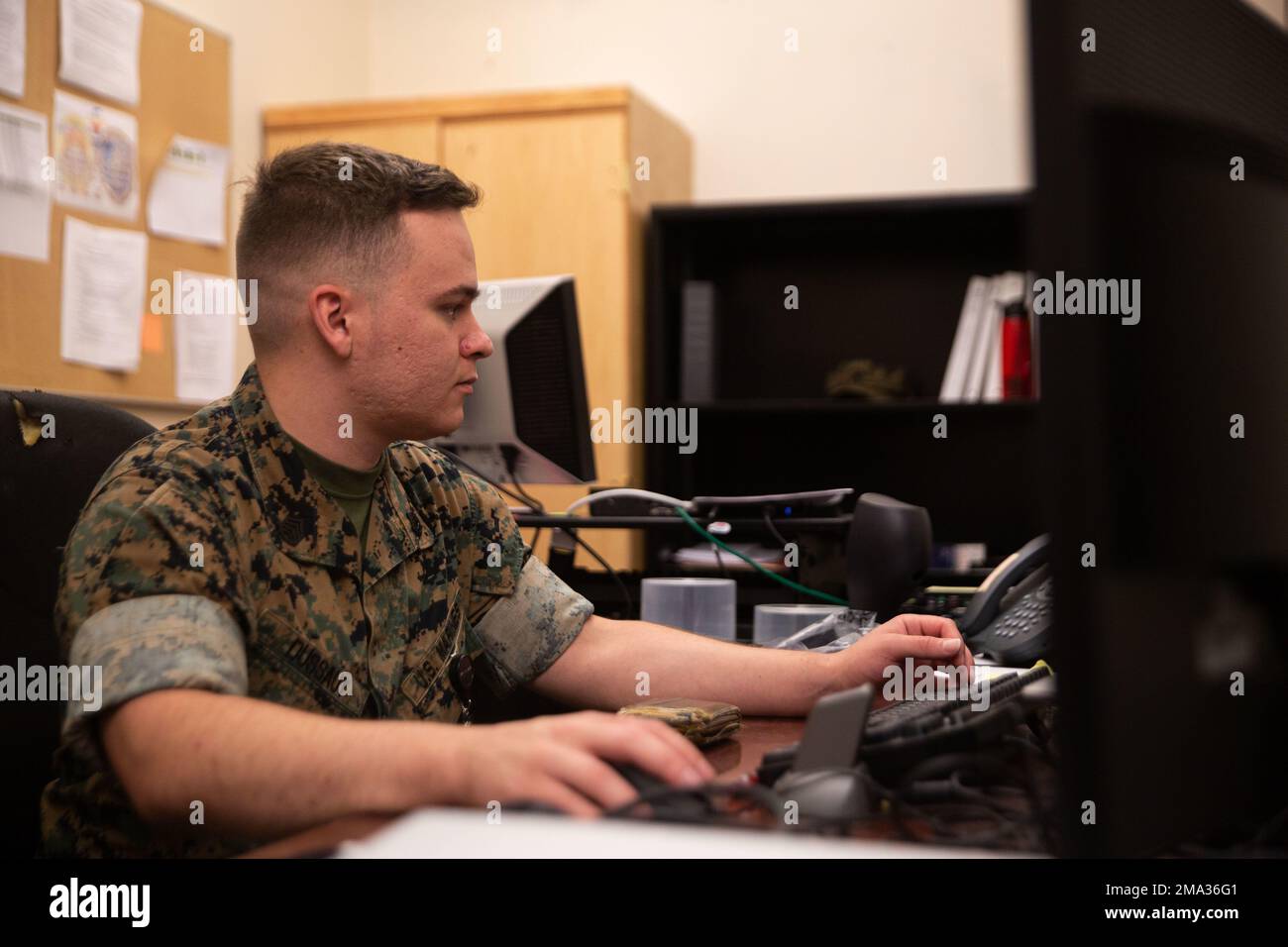 Datenmanagement des marinekorps -Fotos und -Bildmaterial in hoher ...