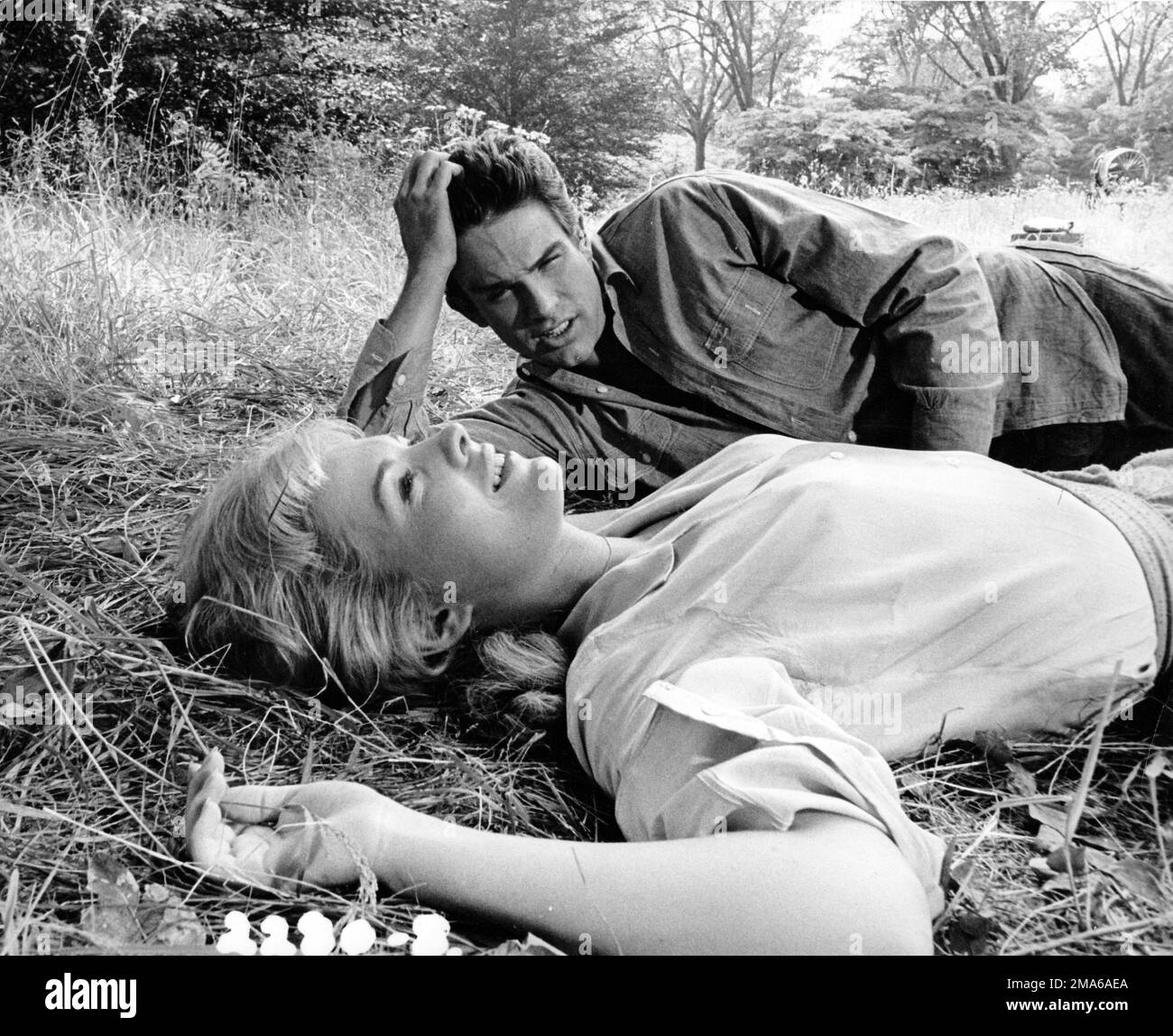 Jean seberg Schwarzweiß-Stockfotos und -bilder - Seite 2 - Alamy