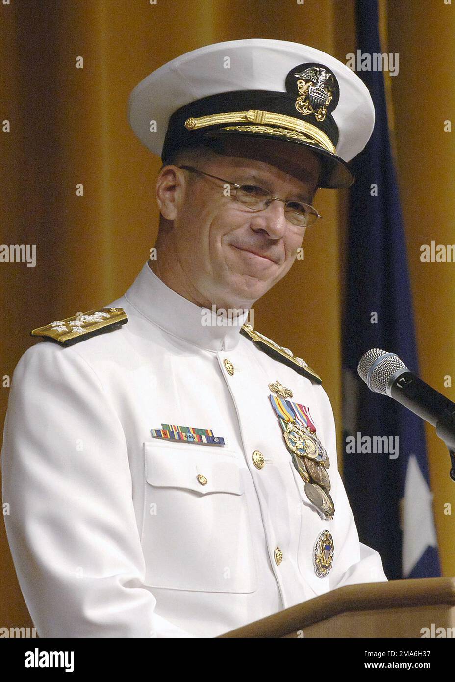 01 official u s navy photo by -Fotos und -Bildmaterial in hoher ...