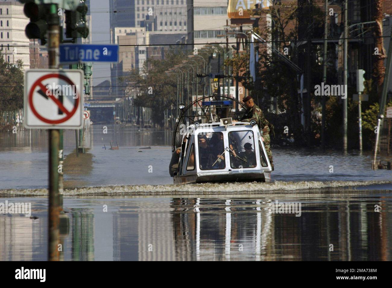 050912-N-5319A-007. Basis: Bundesstaat New Orleans: Louisiana (LA) Land ...