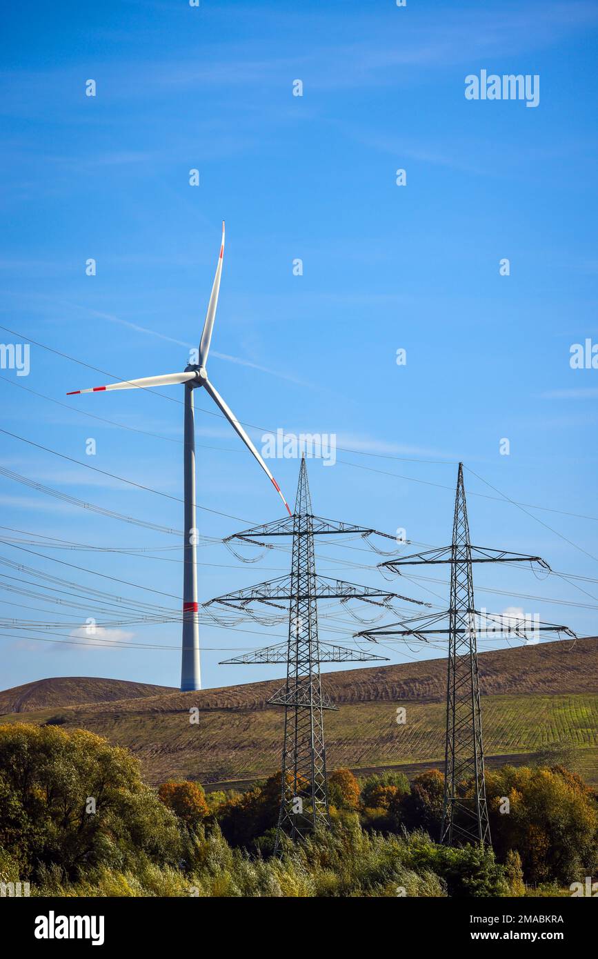 07.10.2022, Deutschland, Nordrhein-Westfalen, Gladbeck - Windturbine ...