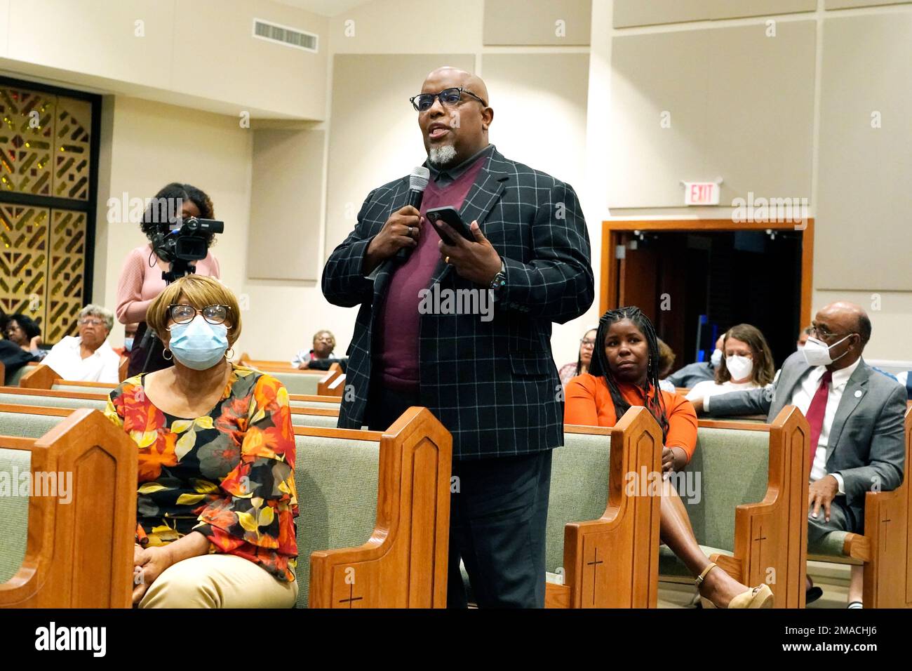 Pastor Dwayne Pickett, of New Jerusalem Church in Jackson, questions ...