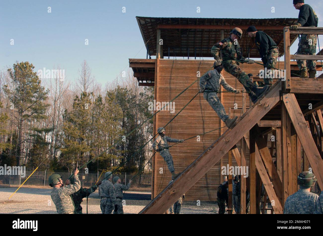 070218-A-1211S-005. Basis: Fort Pickett Bundesstaat: Virginia (VA) Land ...