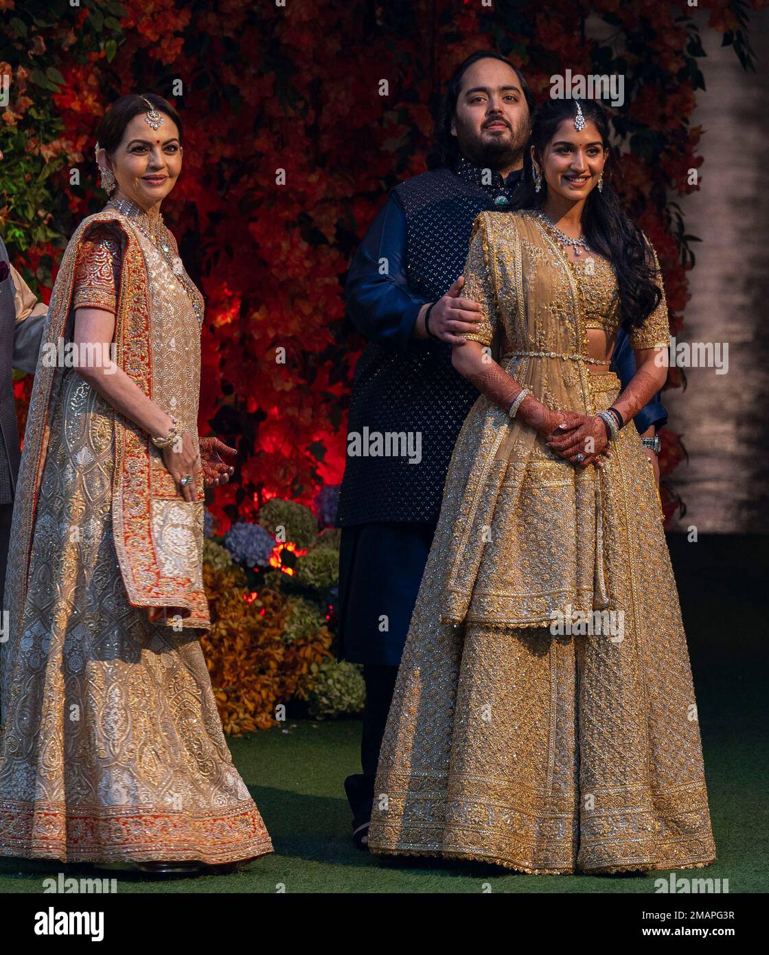 Neeta ambani -Fotos und -Bildmaterial in hoher Auflösung – Alamy
