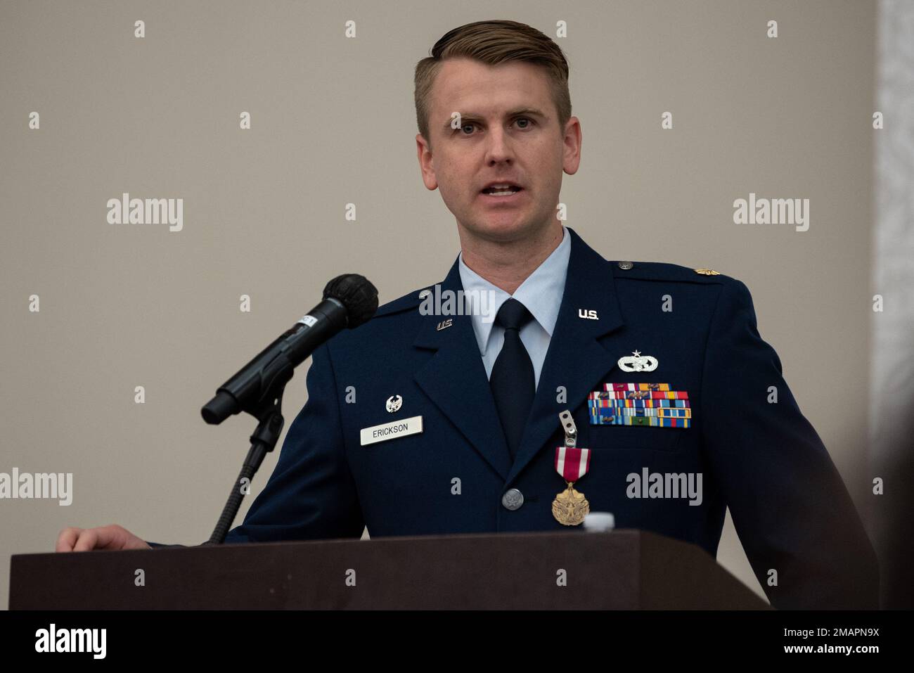 USA Air Force Major Bryngel Erickson, scheidender Kommandeur der Supply ...