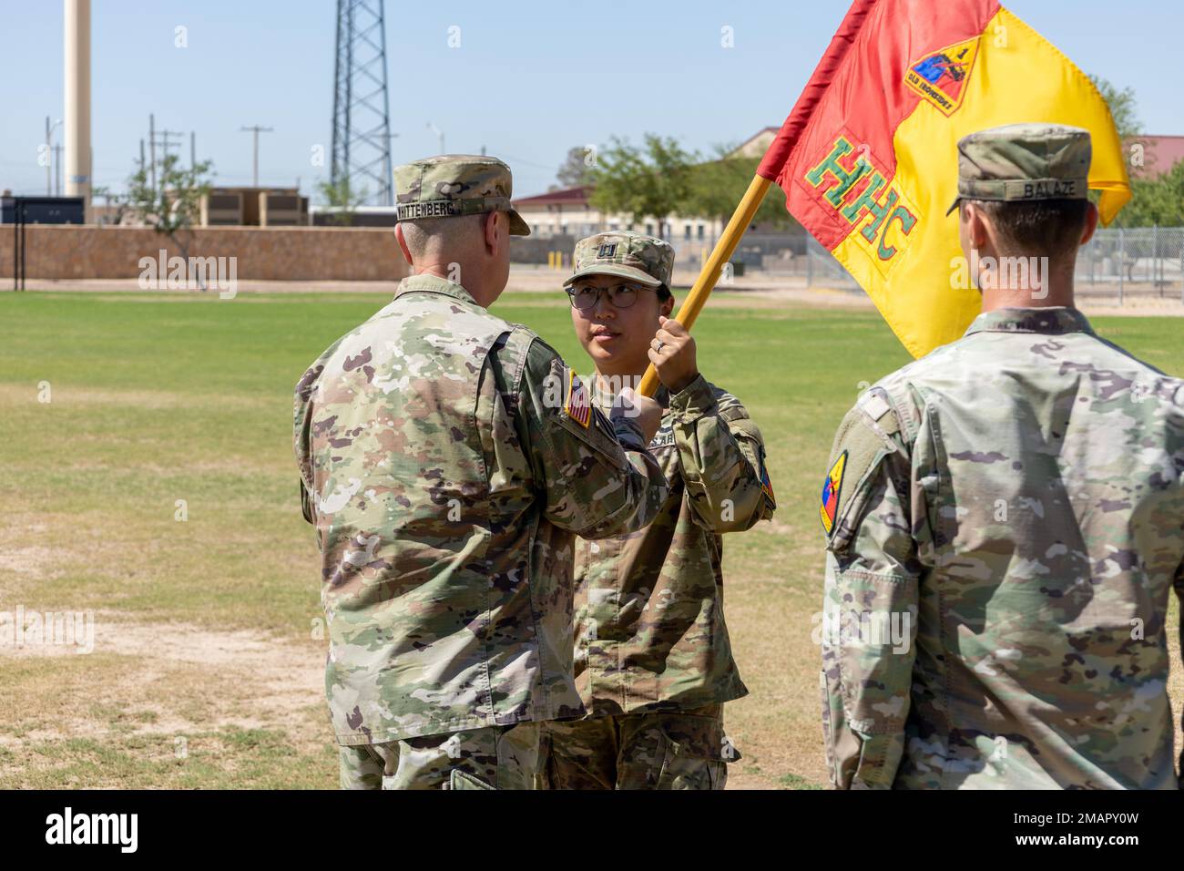 1AD CAB führt eine Zeremonie zur Befehlsänderung für die HHC-Brigade ...