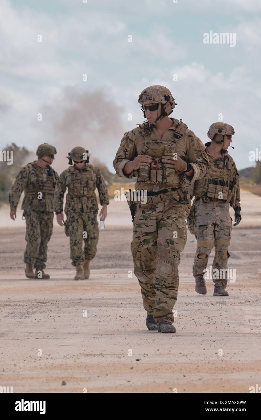 Mobile kampfmittelreparatureinheit -Fotos und -Bildmaterial in hoher ...