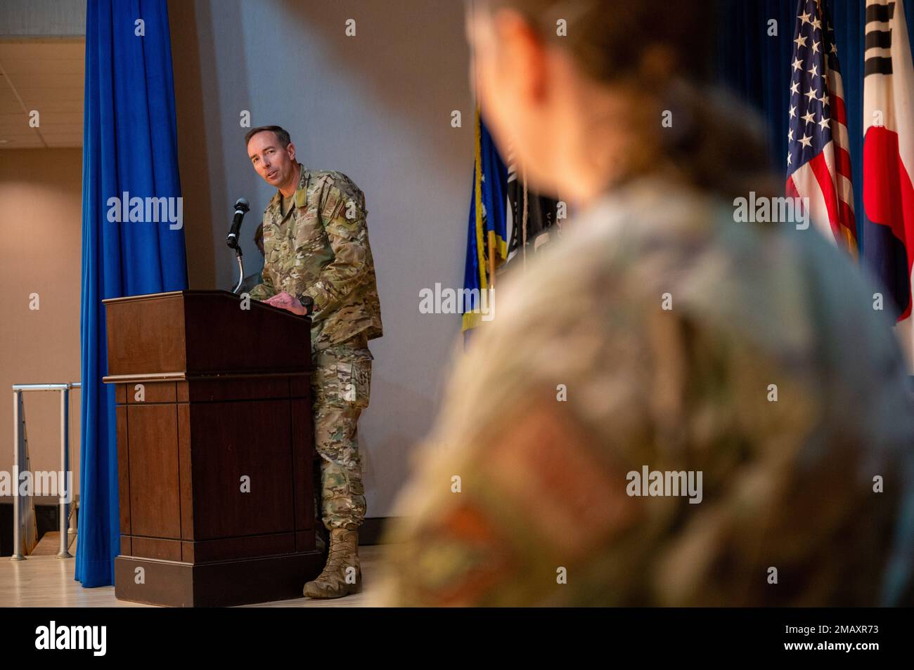 Oberst Scott Morgan, Befehlshaber der 607. Lufthilfegruppe, stellt ...