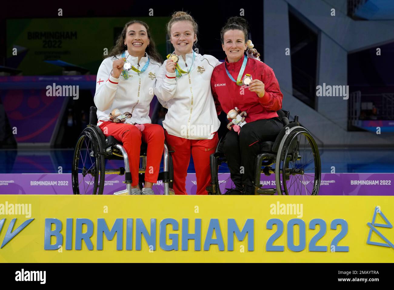 Silver medalist Grace Harvey of England, gold medalist Maisie Summers ...