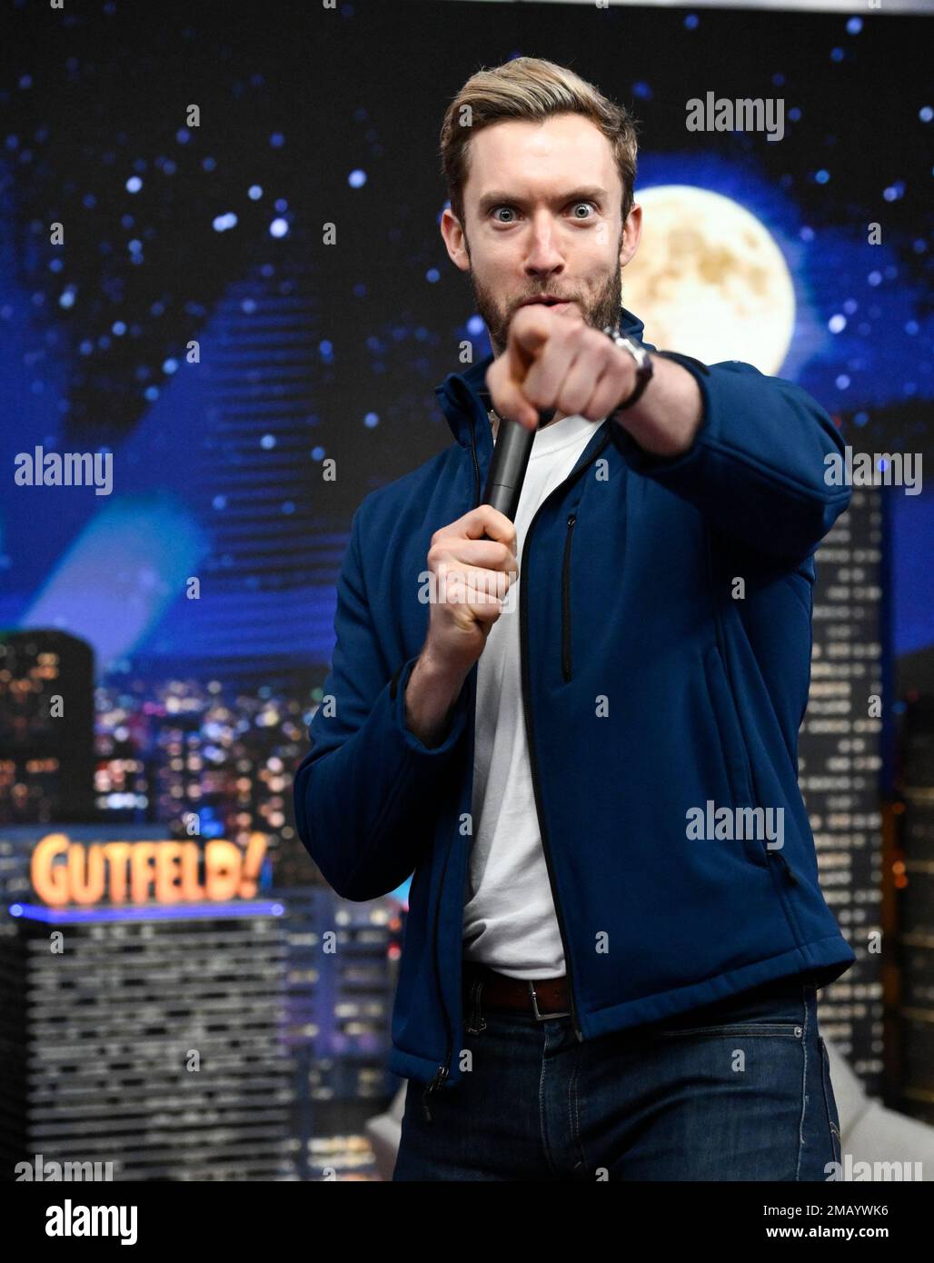 Producer Gene Nelson warms up the audience on FOX News Channel's late ...