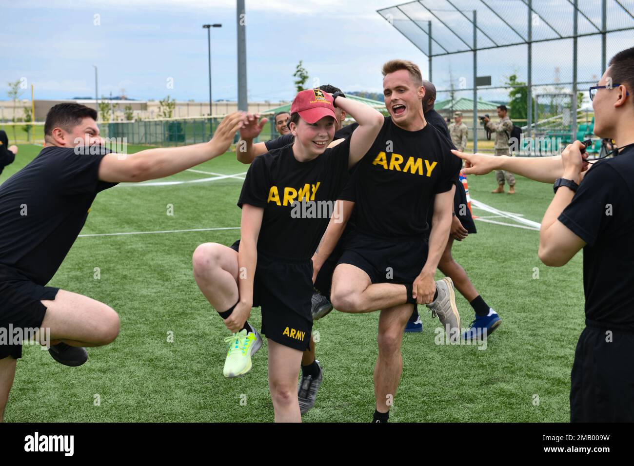 Teams aus KATUSA und USA Während der KATUSA & U.S. kämpfen die Soldaten ...