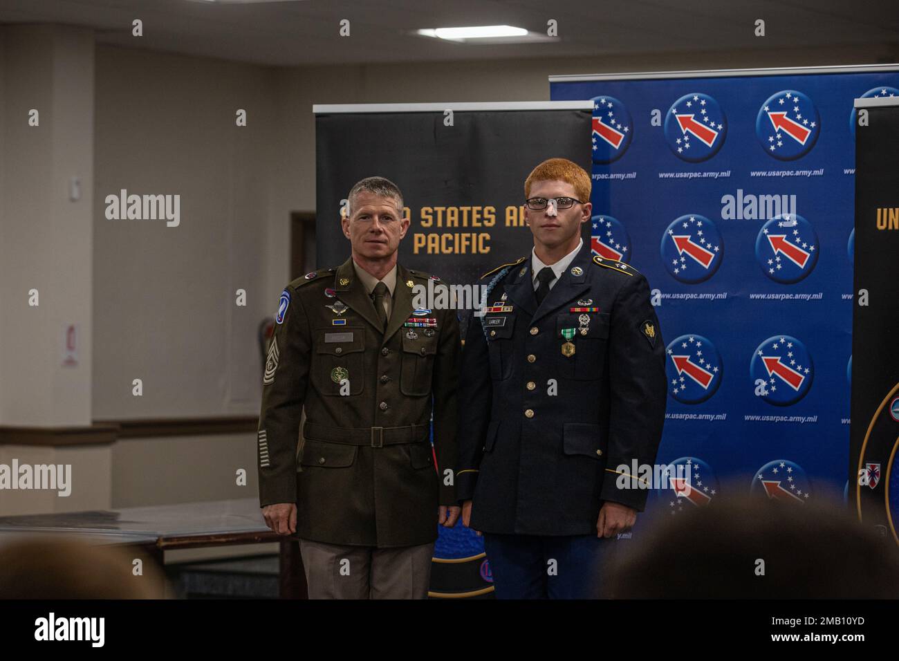Kommandoleiter Major Scott A. Brzak, USA Blaine Lawler, ein Infanterie ...