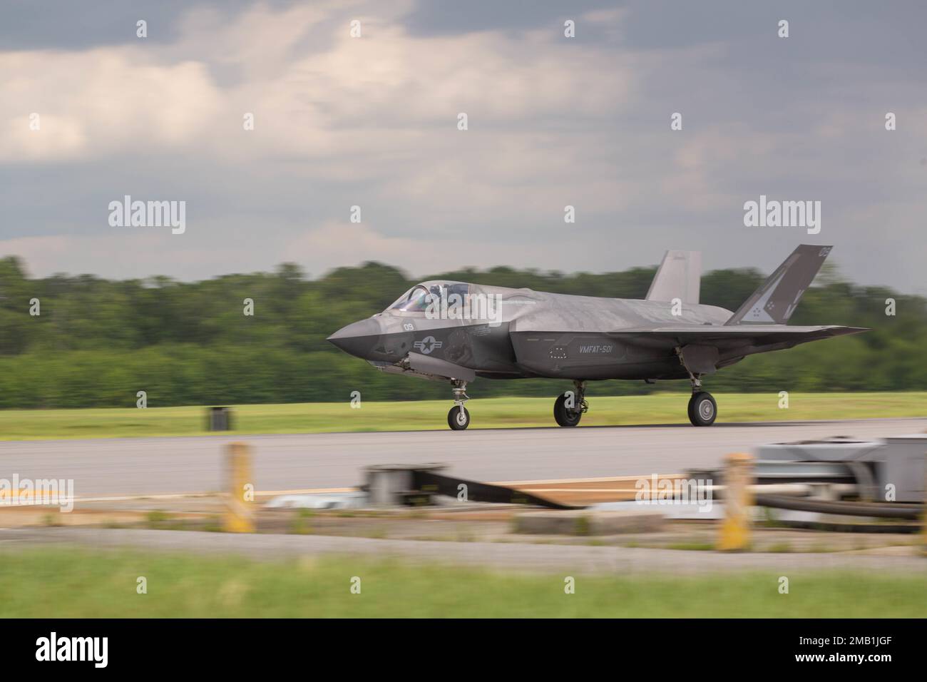 Eine F-35B Lightning II, die dem Marine Fighter Attack Training ...