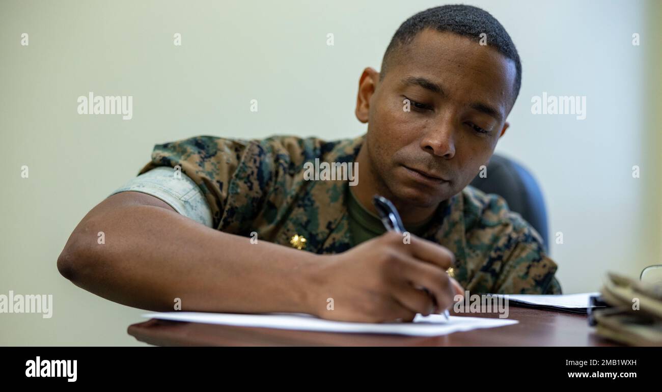 USA Marinekorps Major Phillip Tate, Kommandeur der Bravo Company ...