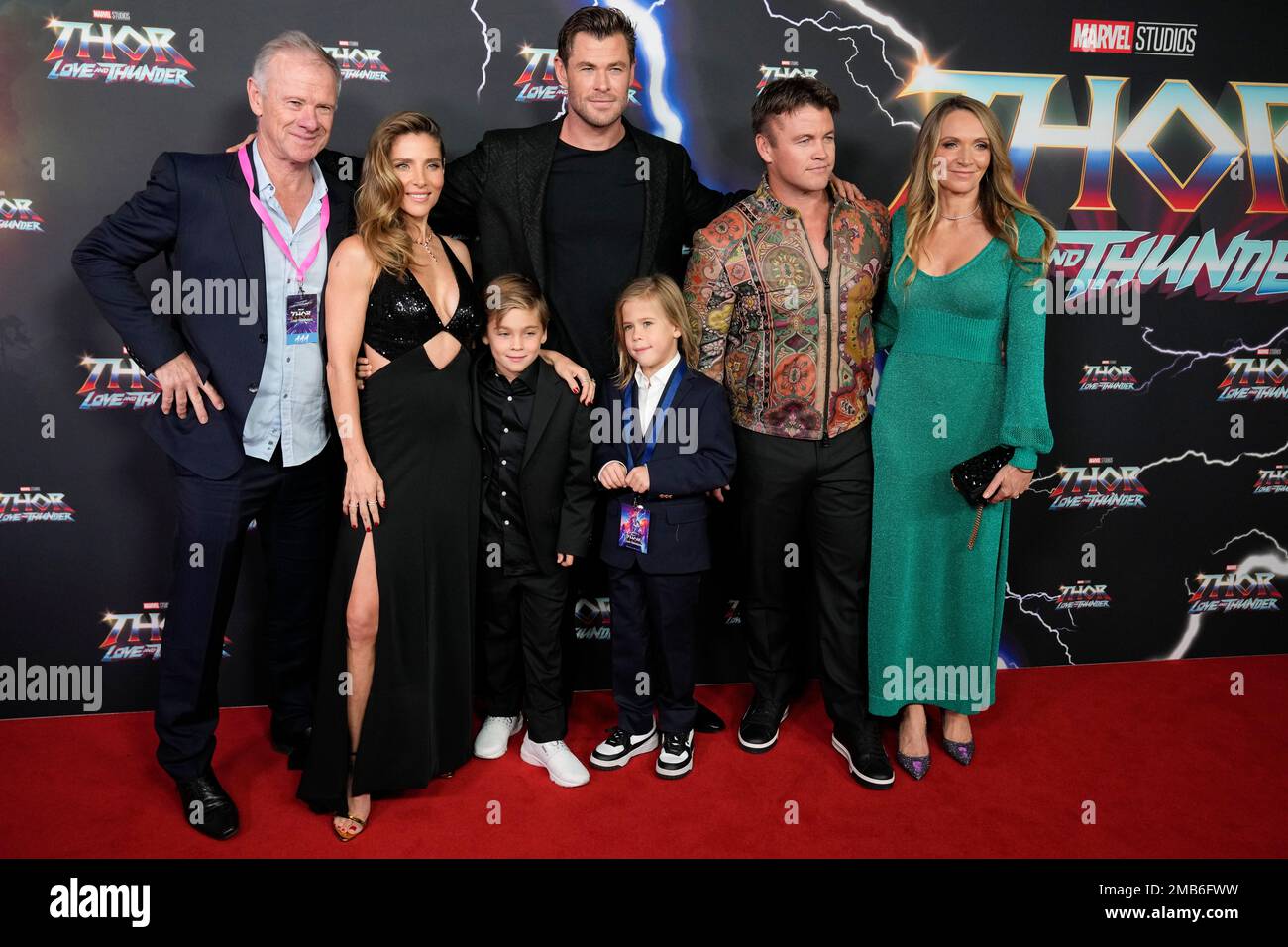 Australian actor Chris Hemsworth and and his wife Elsa Pataky pose for ...