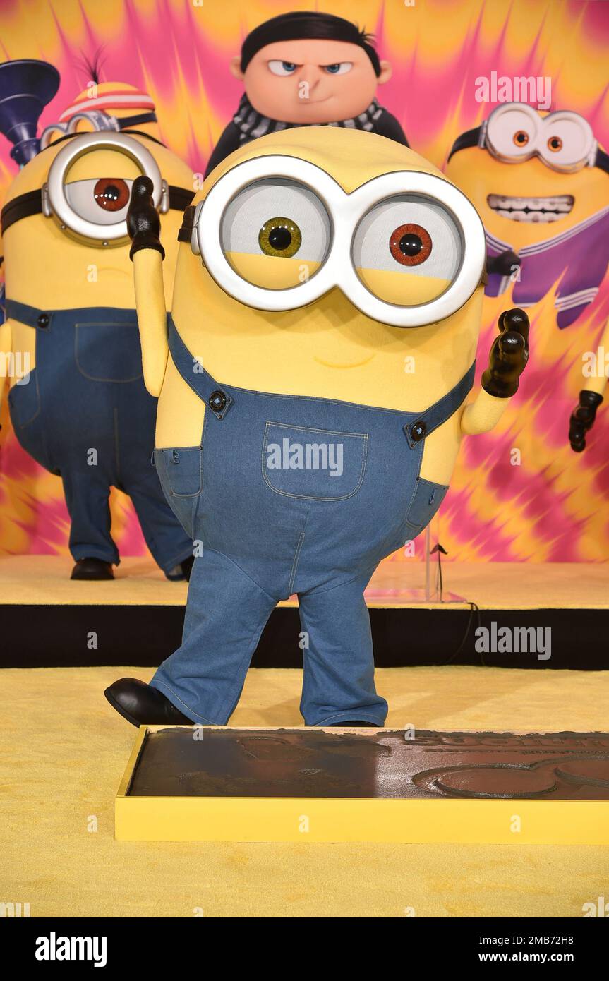 Bob the Minion attends a hand and footprint ceremony honoring the ...