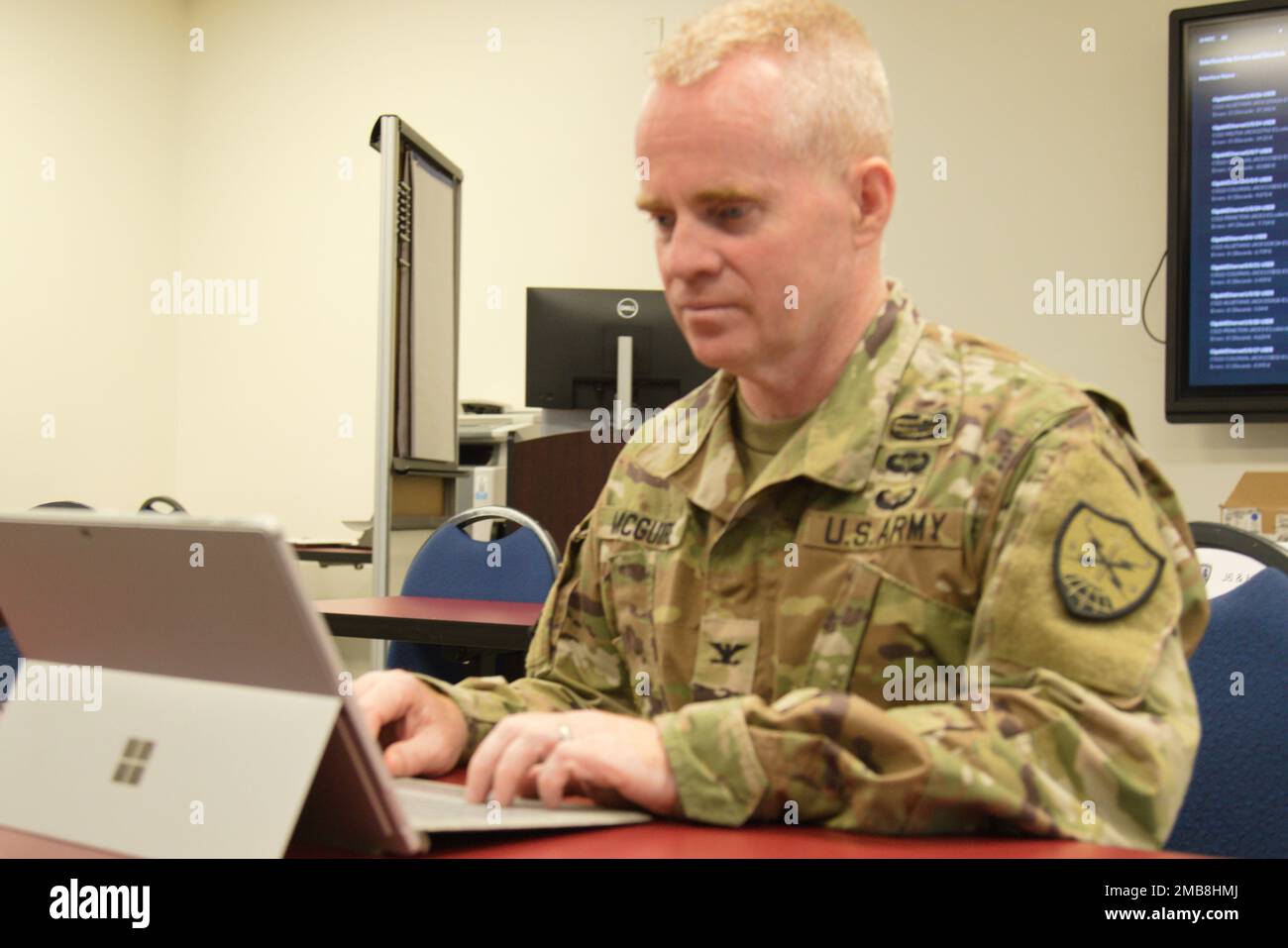 Virginia Army National Guard 91. Cyber Brigade Commander Oberst Rusty ...