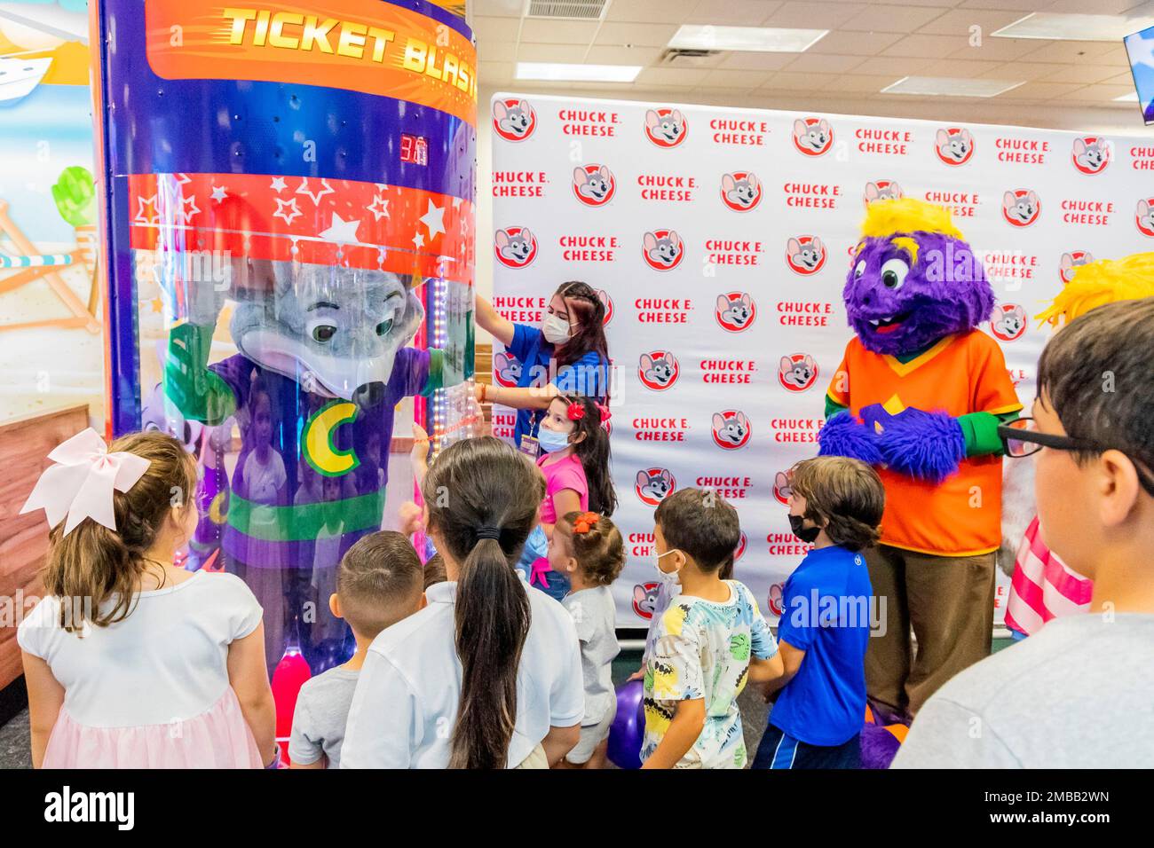 IMAGE DISTRIBUTED FOR CEC ENTERTAINMENT - Chuck E. shows off the Ticket ...
