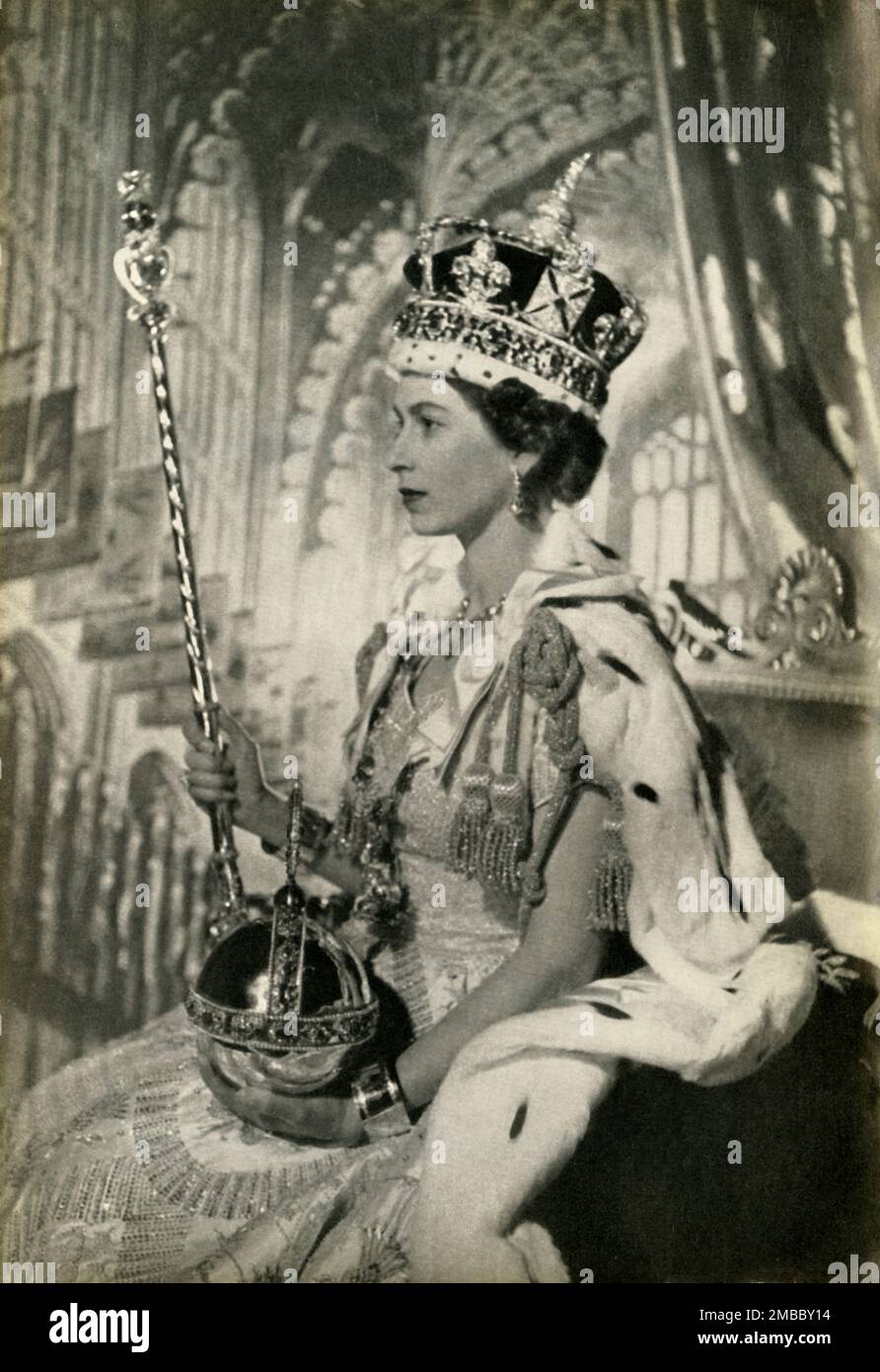 Queen crown jewels queen -Fotos und -Bildmaterial in hoher Auflösung ...