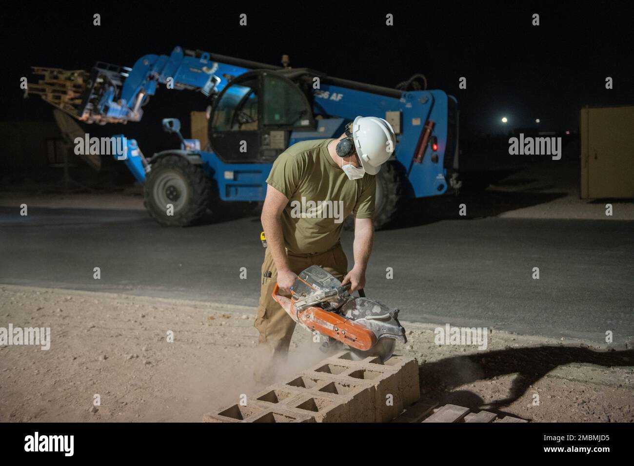 USA Air Force Senior Airman Alexander Mashburn, ein struktureller ...