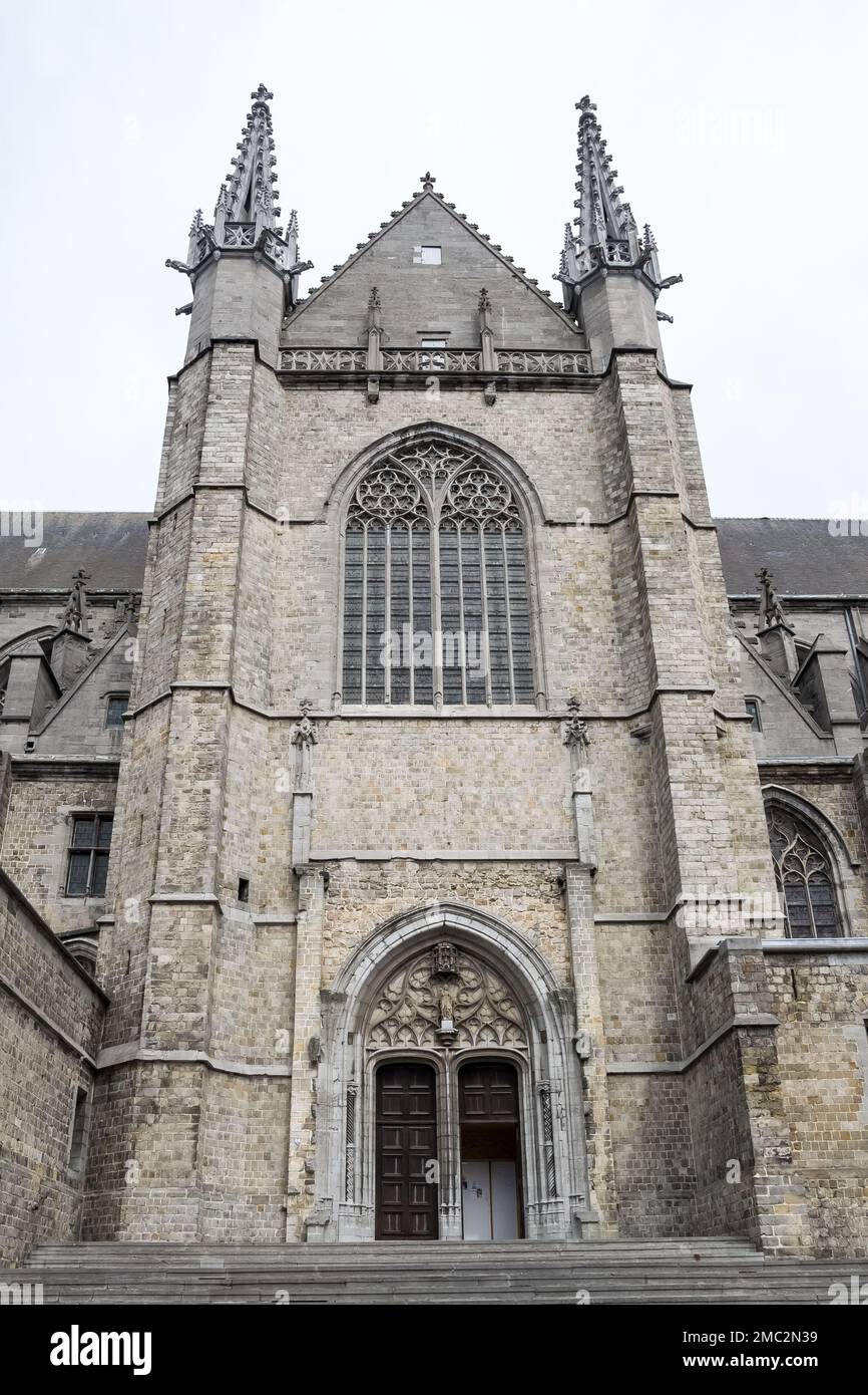 Heilige waltrude reliquie -Fotos und -Bildmaterial in hoher Auflösung ...