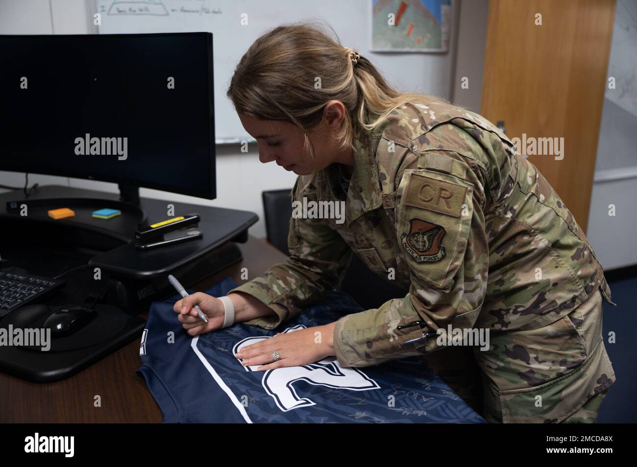 Linebacker der woche -Fotos und -Bildmaterial in hoher Auflösung – Alamy