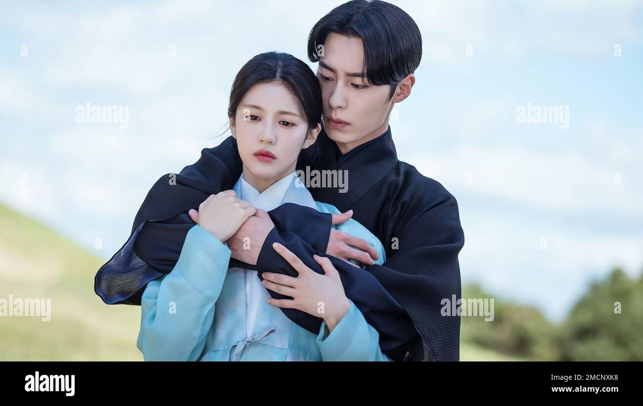 JUNG SO-MIN IN ALCHEMY OF SOULS (2022), REGIE: JOON HWA PARK. Guthaben ...