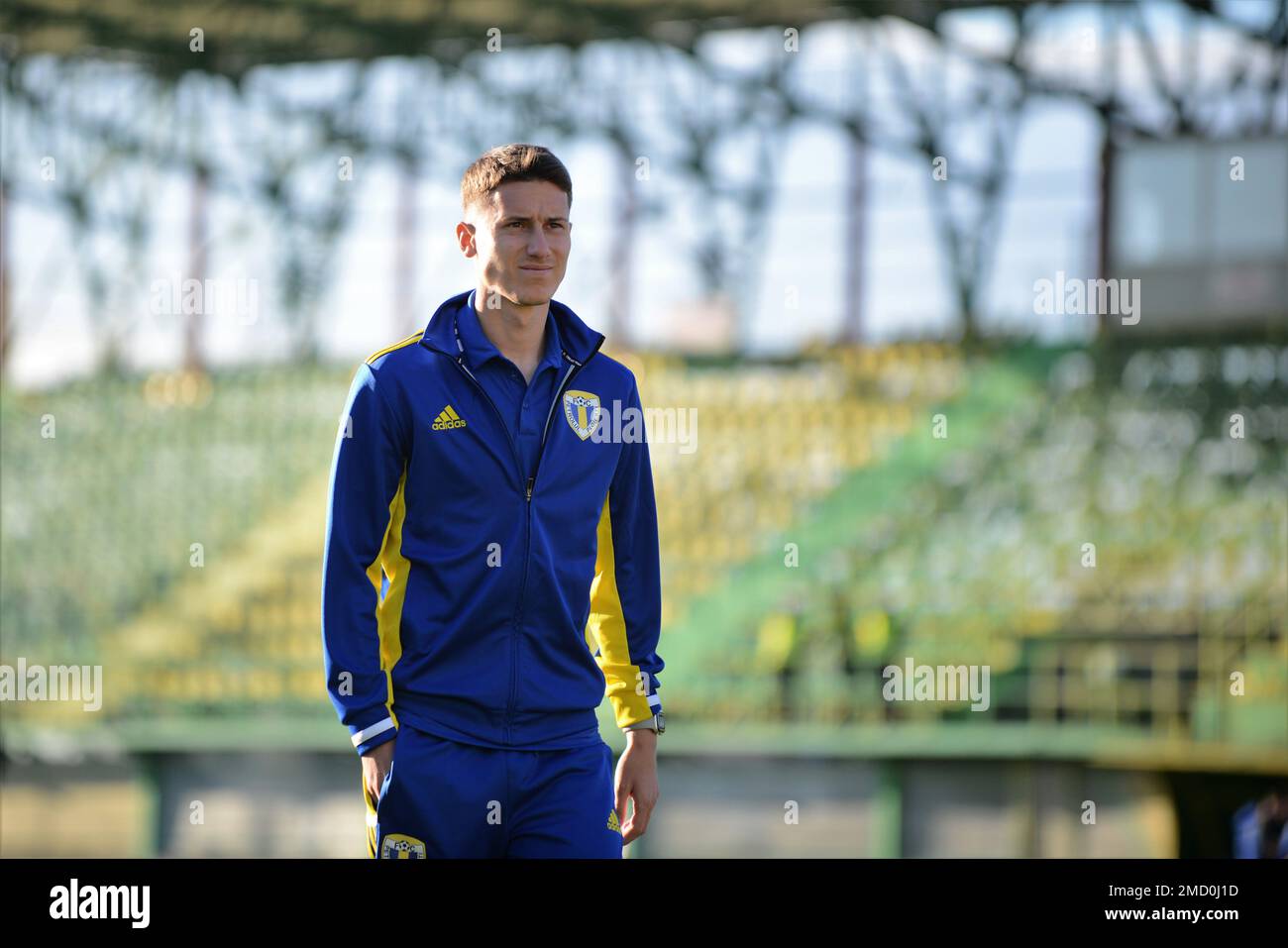 Petrolul fara transferuri -Fotos und -Bildmaterial in hoher Auflösung ...