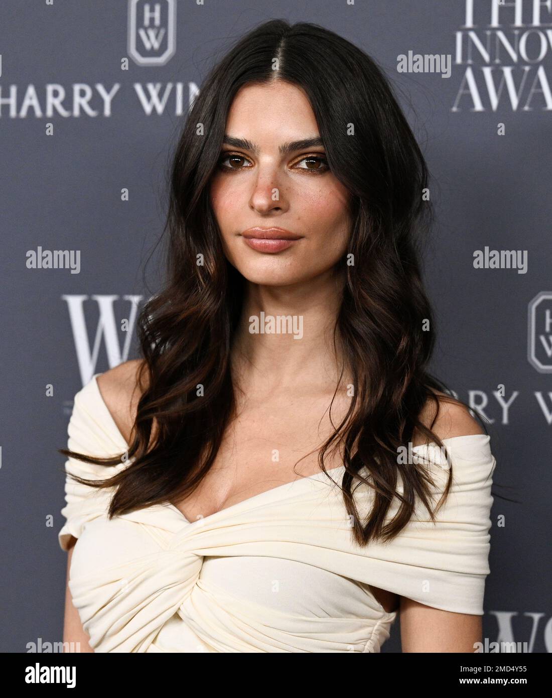 Model Emily Ratajkowski attends the WSJ. Magazine Innovator Awards at ...