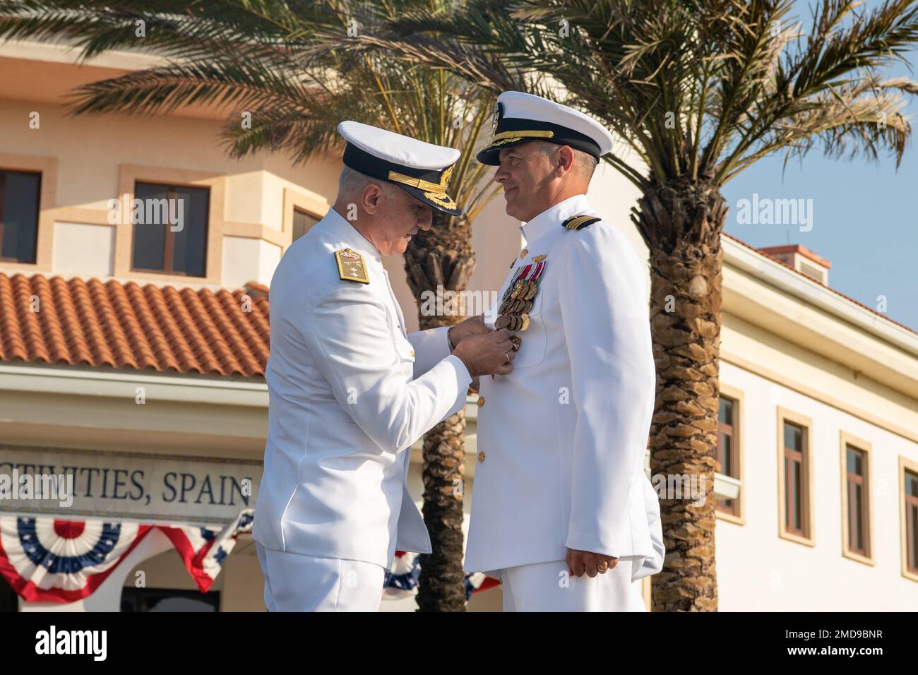 MARINESTÜTZPUNKT ROTA, Spanien (14. Juli 2022) Spanischer Vizeadmiral Ricardo A Hernandez Lopez ...