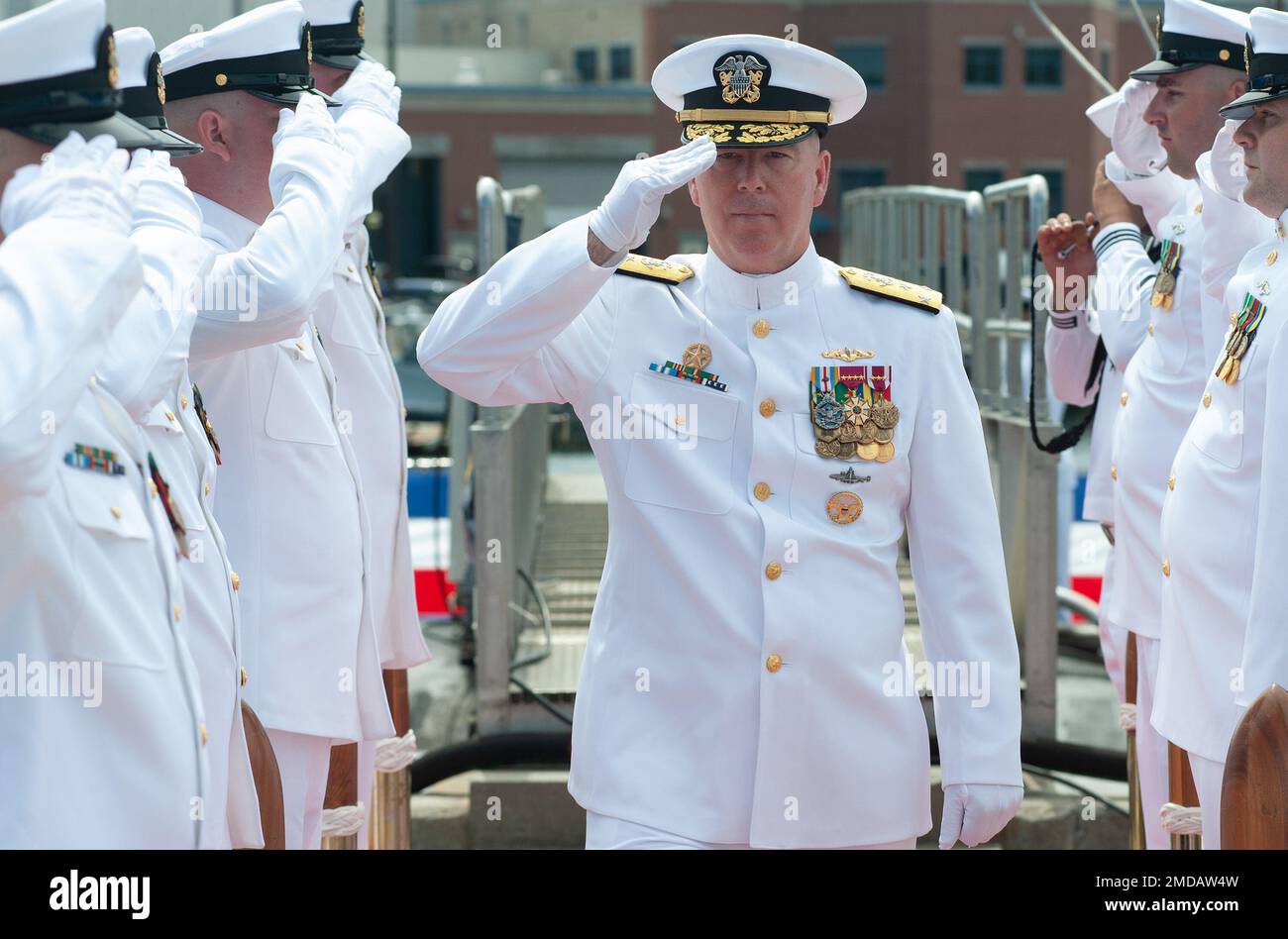 Vizeadmiral William Houston, Kommandeur der Marine-U-Boot-Streitkräfte ...