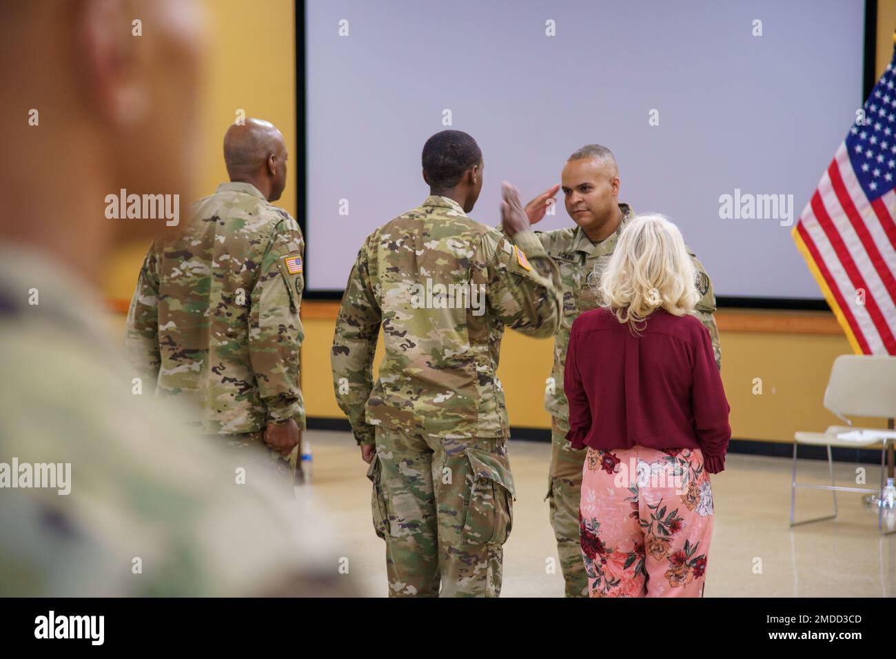 USA Army 1. Sergeant Jose Aquino, der neue erste Sergeant der 1569 ...