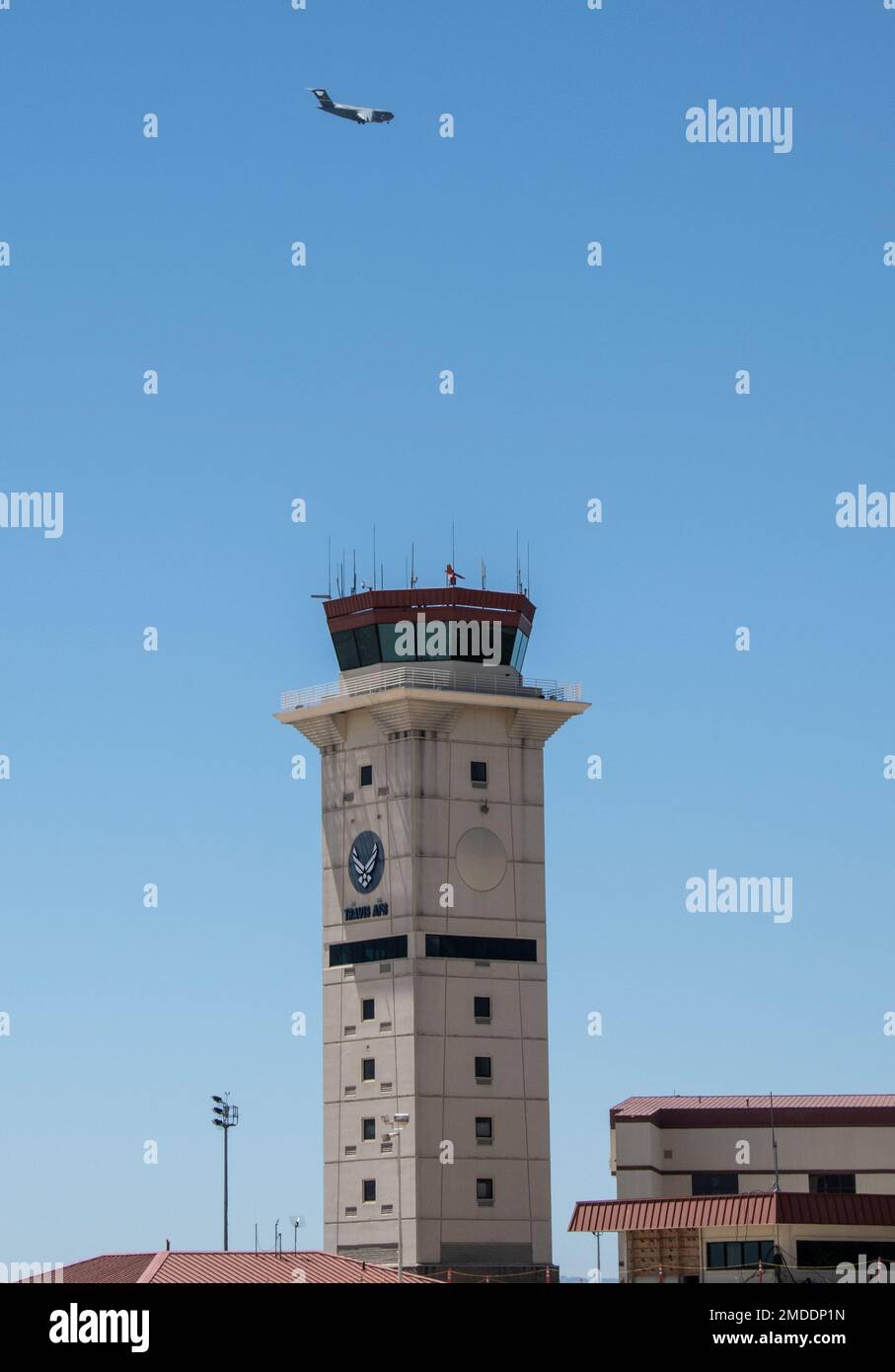 USA Air Force Oberst Corey Simmons, 60. Air Mobility Wing Commander ...