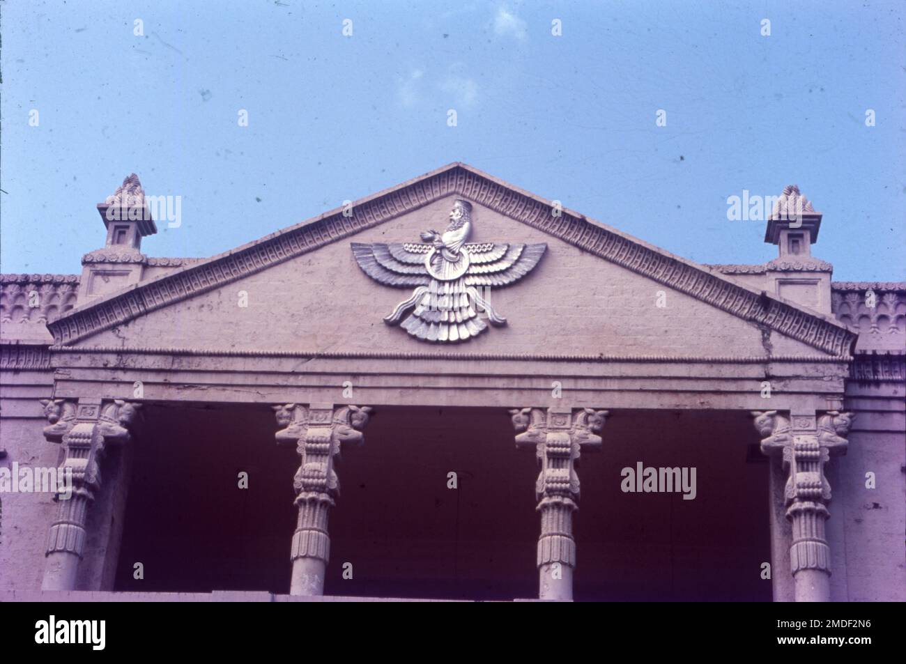 Ein Feuertempel, Agiary, Atashkadeh, Atashgah oder dar-e Mehr ist der ...