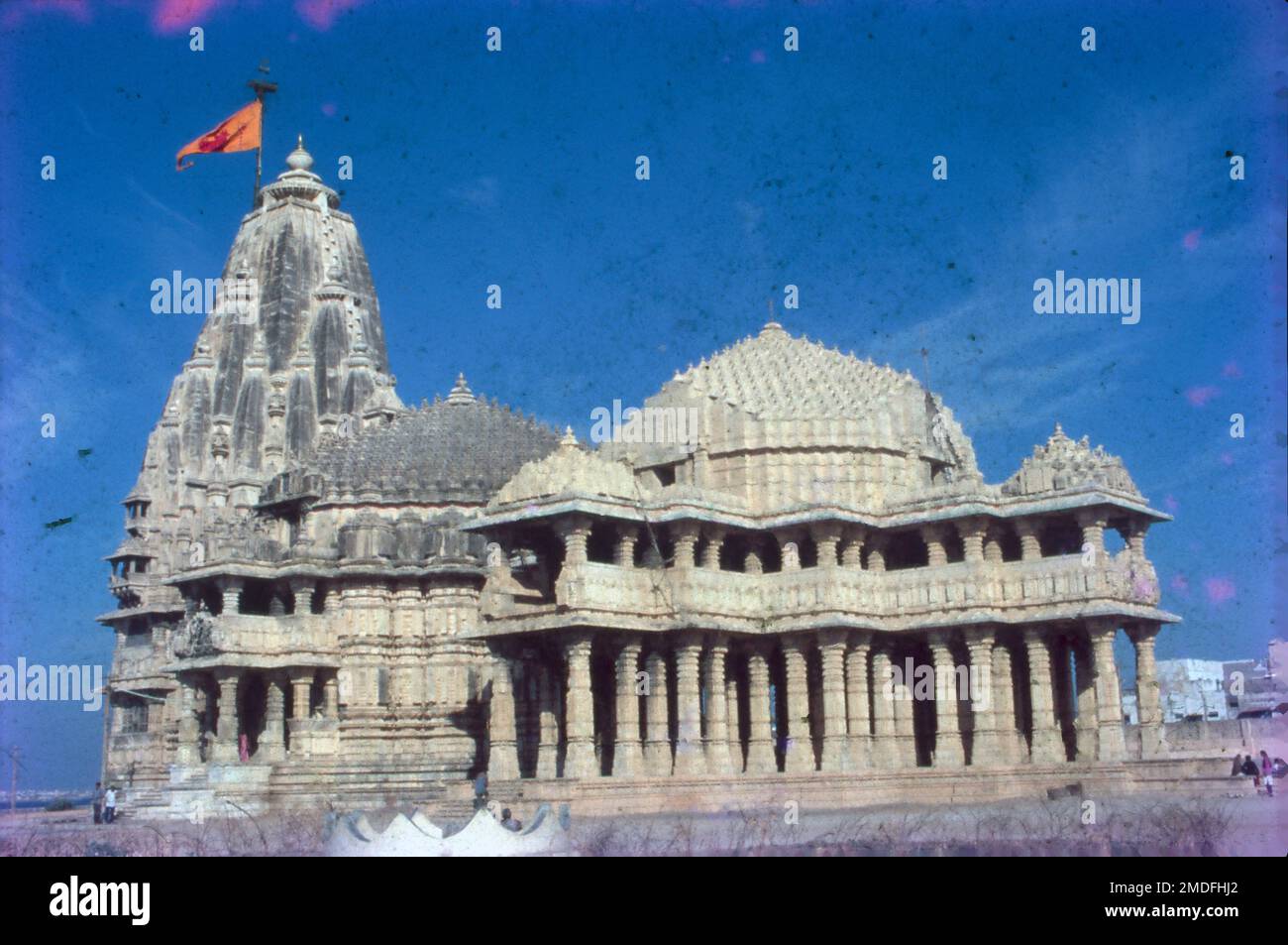Der Somnath-Tempel, auch Somanātha-Tempel oder Deo Patan genannt, ist ...
