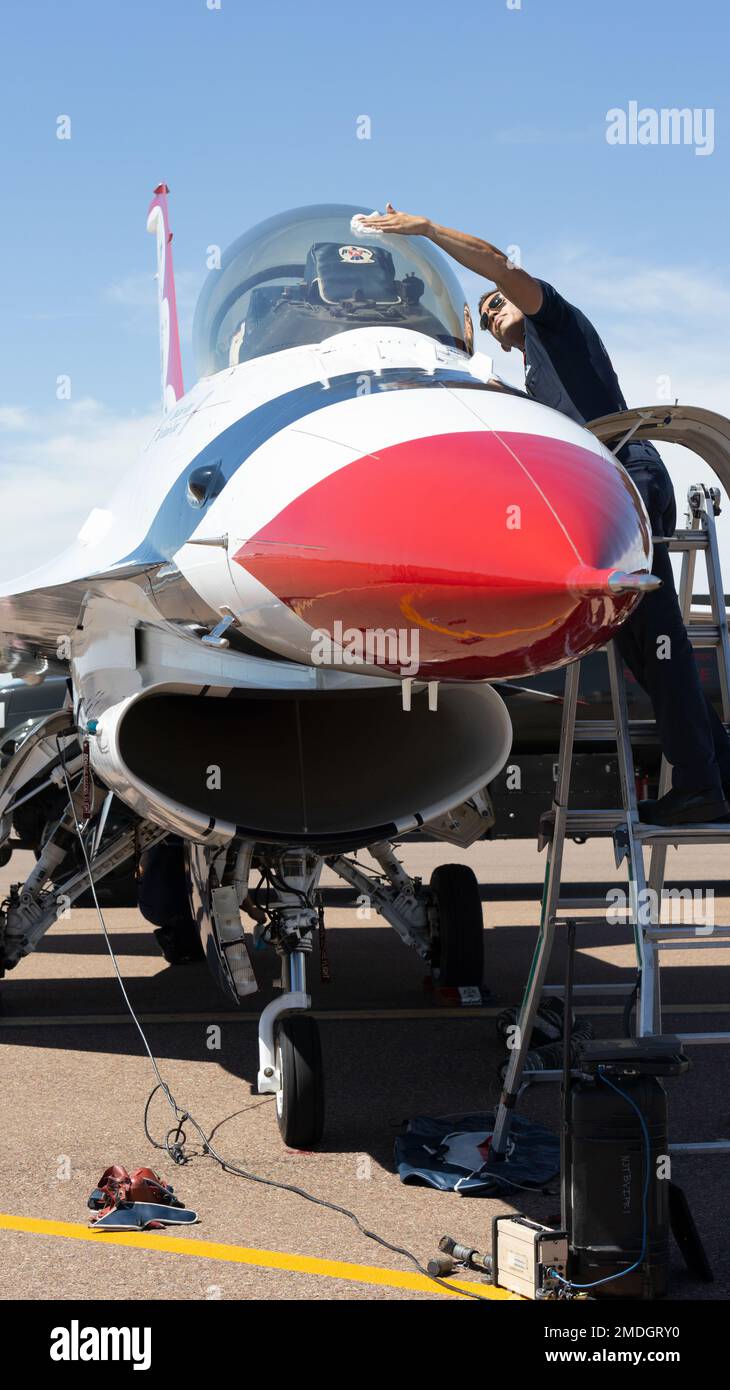 Die USA Air Force Air Demonstration Squadron 'Thunderbirds' Aircraft ...