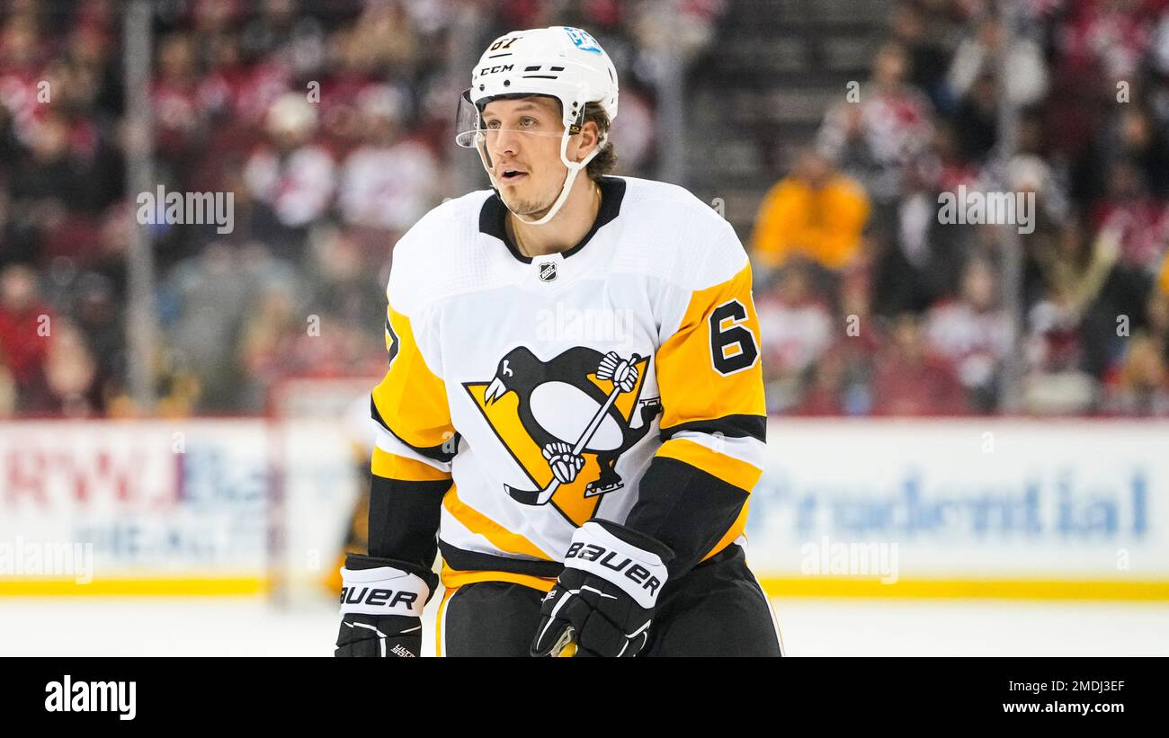 Pittsburgh Penguins' Rickard Rakell (67) during the first period of an ...