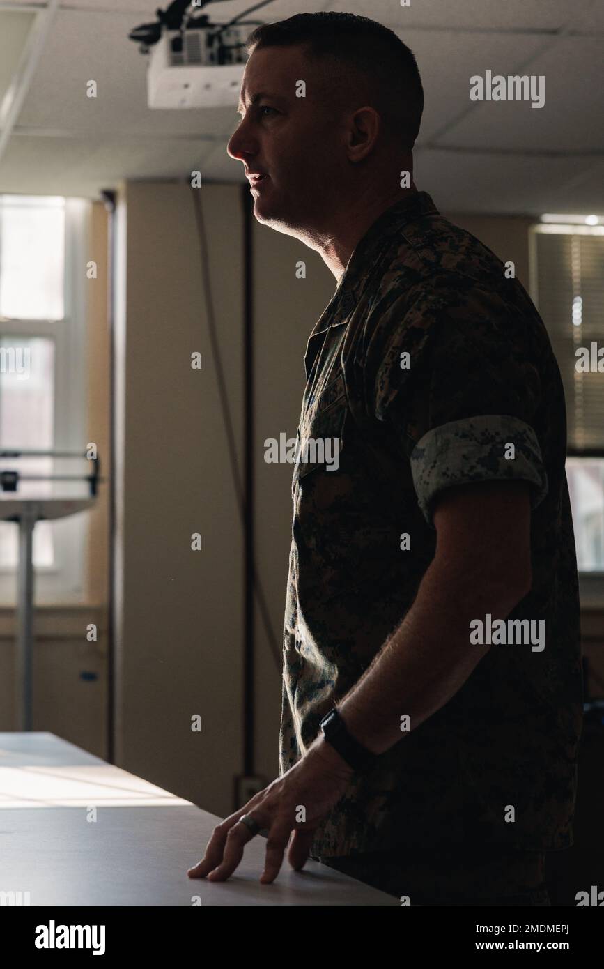Major Todd M. Colwell, Sergeant Major der 2. Marine Division, begrüßt ...