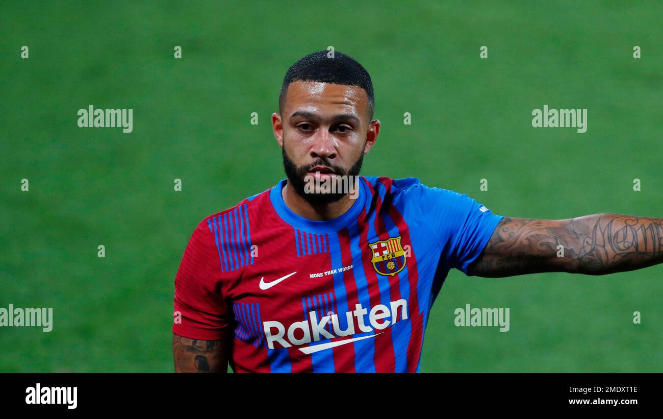 Barcelona's Memphis Depay reacts during the Joan Gamper trophy soccer ...
